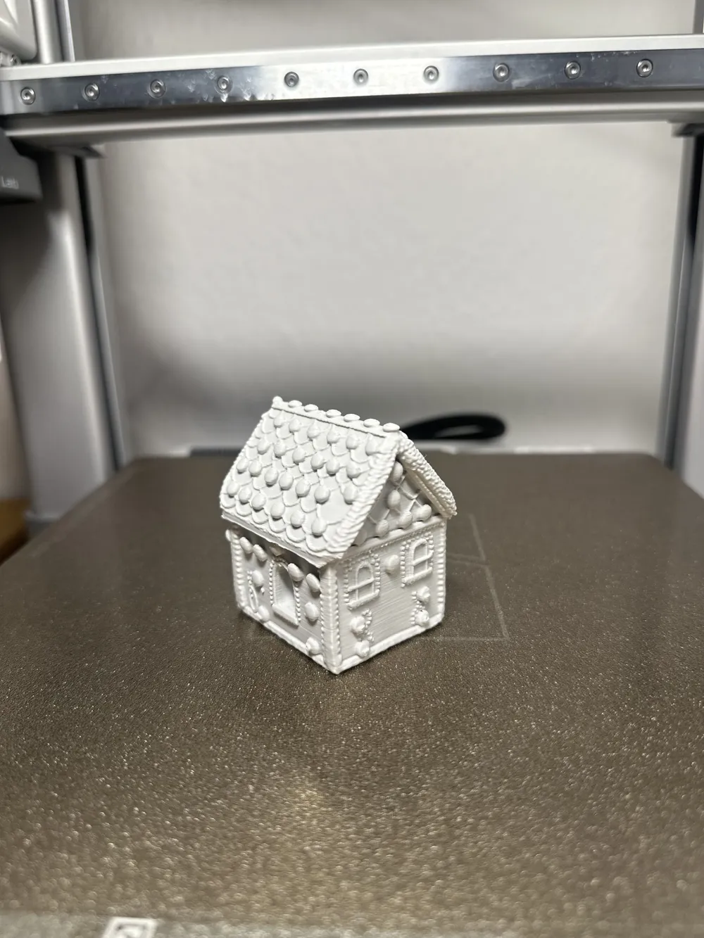Gingerbread House – Christmas Decoration - Free 3D Print Model - MakerWorld
