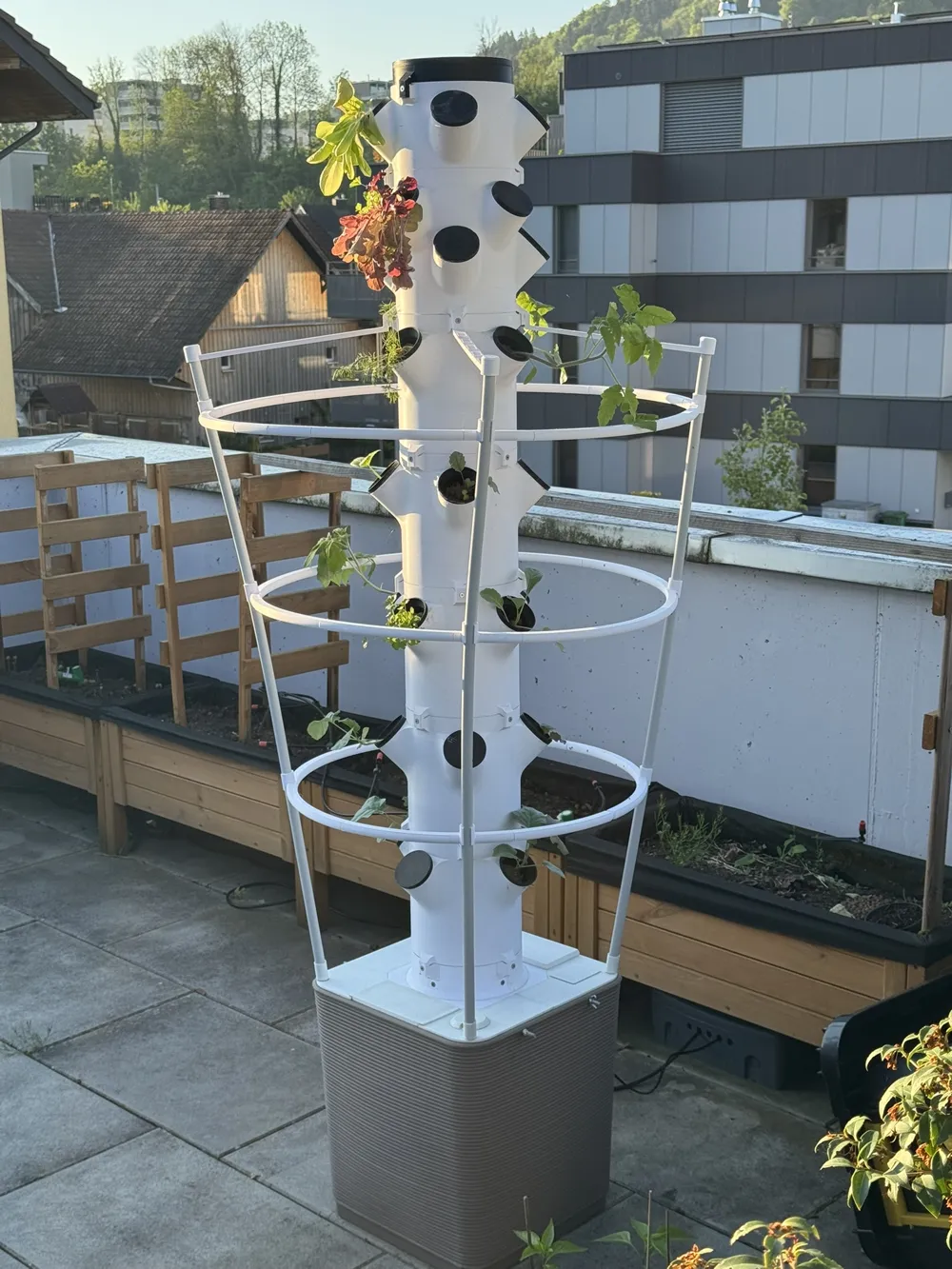 Vertical Garden - Large Hydroponic Vegetable Tower by Structales ...
