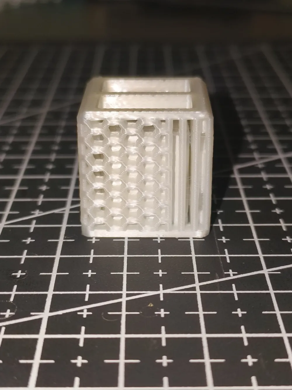 All-in-One 3D Printer Test Cube by pengunian - MakerWorld
