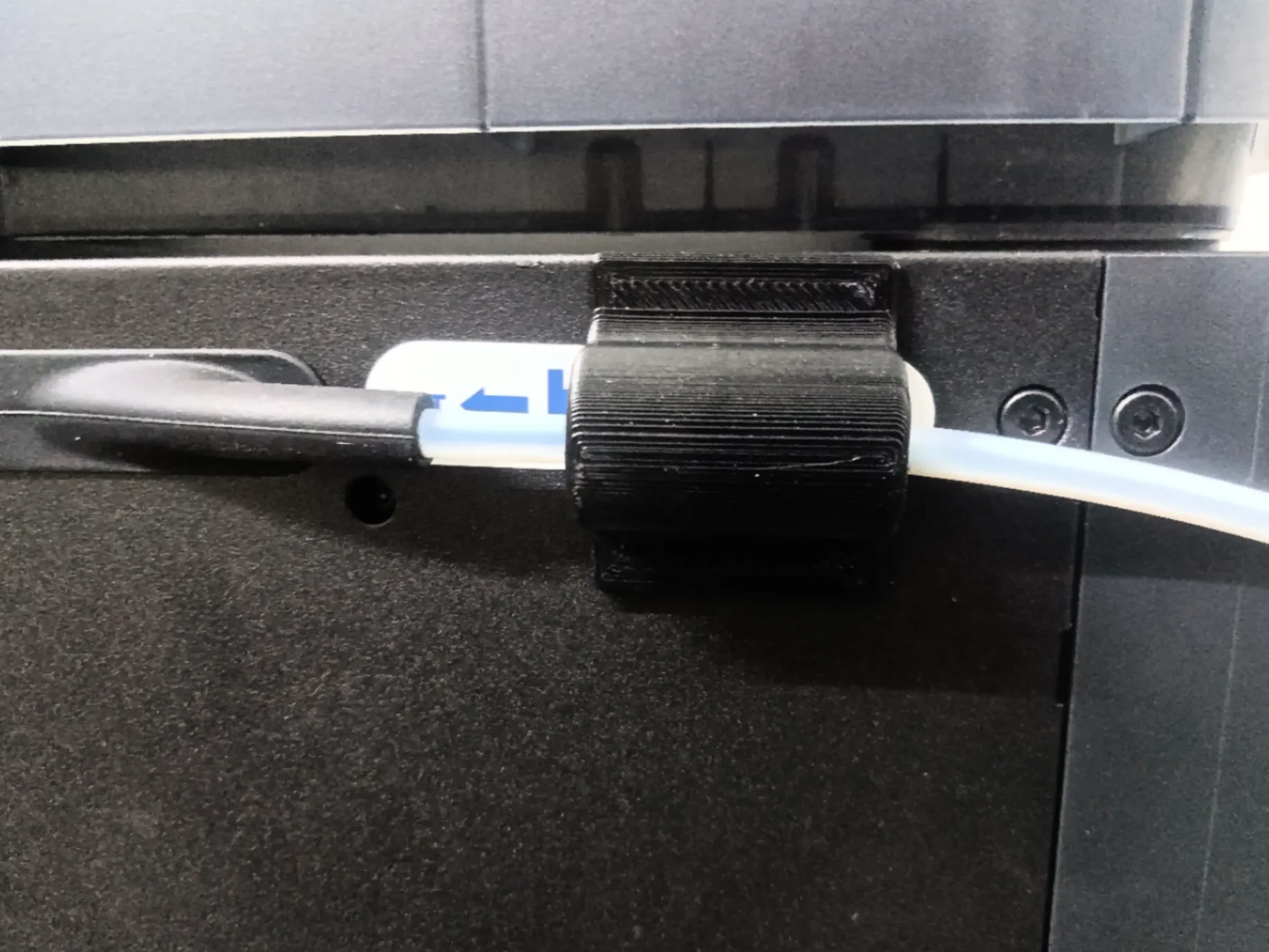 P1S Filament Tube Holder by user_1556085583 - MakerWorld