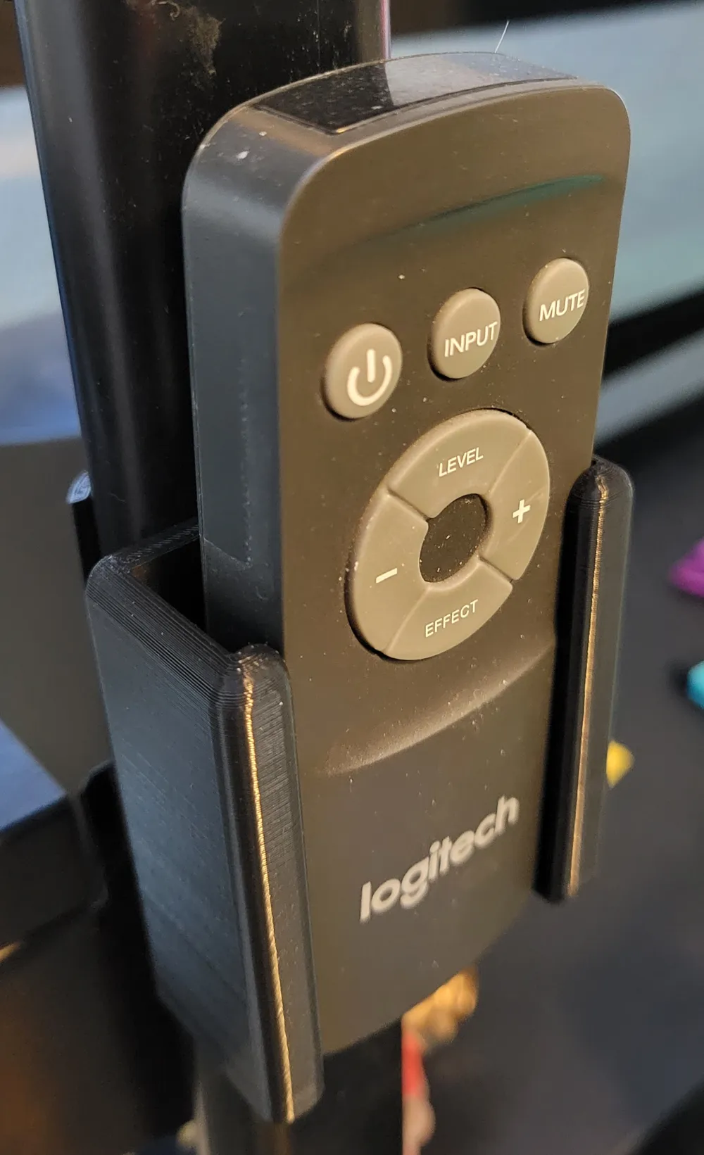Fredde rail mount for Logitech Z906 remote Remixed by moonrakerone ...