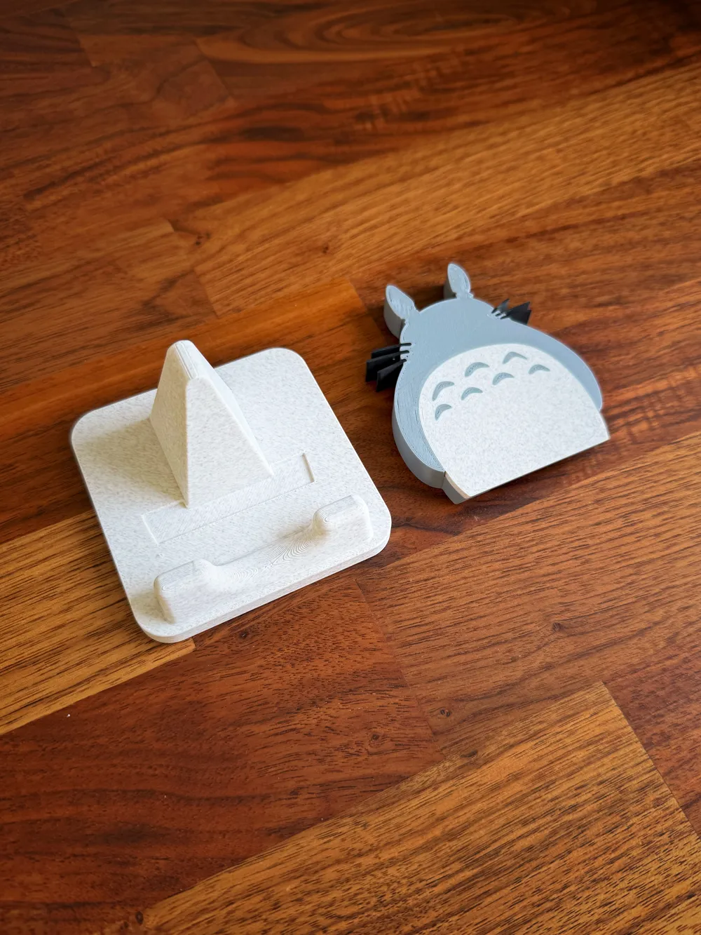 Cute Totoro Phone Stand - Free 3D Print Model - MakerWorld