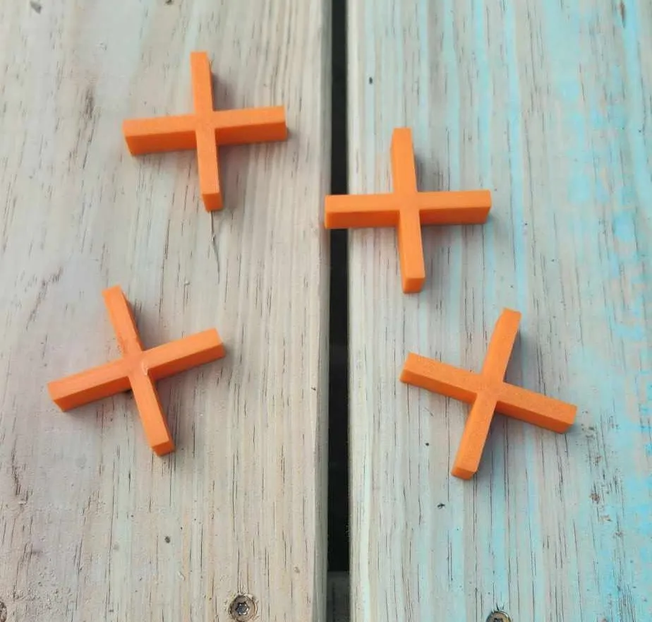 Board spacers by R GrootMakerWorld: Download Free 3D Models