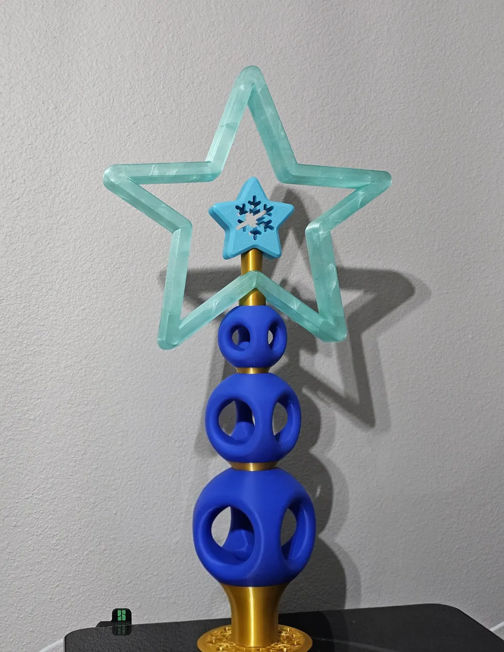 Christmas Tree Star Topper Display - Free 3D Print Model - MakerWorld