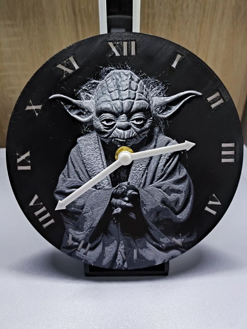 Master Yoda Clock Hueforge by timbo0674 - MakerWorld