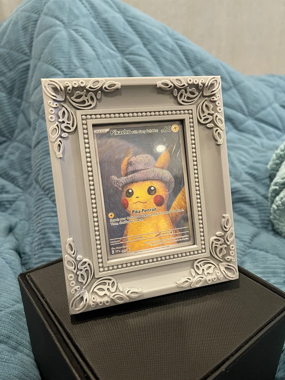 Ornate 35pt Trading Card One Touch Frame - Free 3D Print Model - MakerWorld