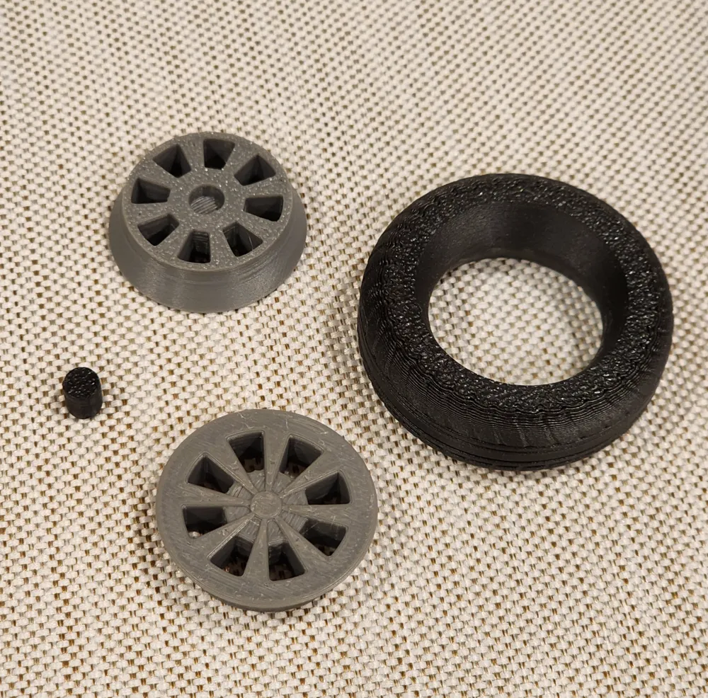 Tire Fidget Toy (Snap In Place) by CreativeRenditions - MakerWorld