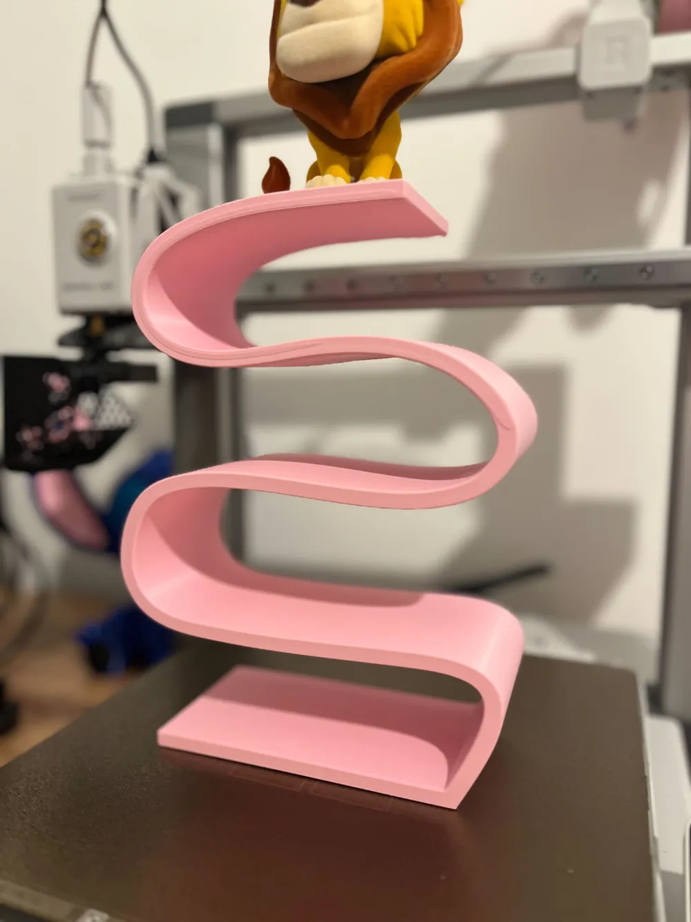 Desktop Shelf by 3D STUFF MakerWorld: Download Free 3D Models