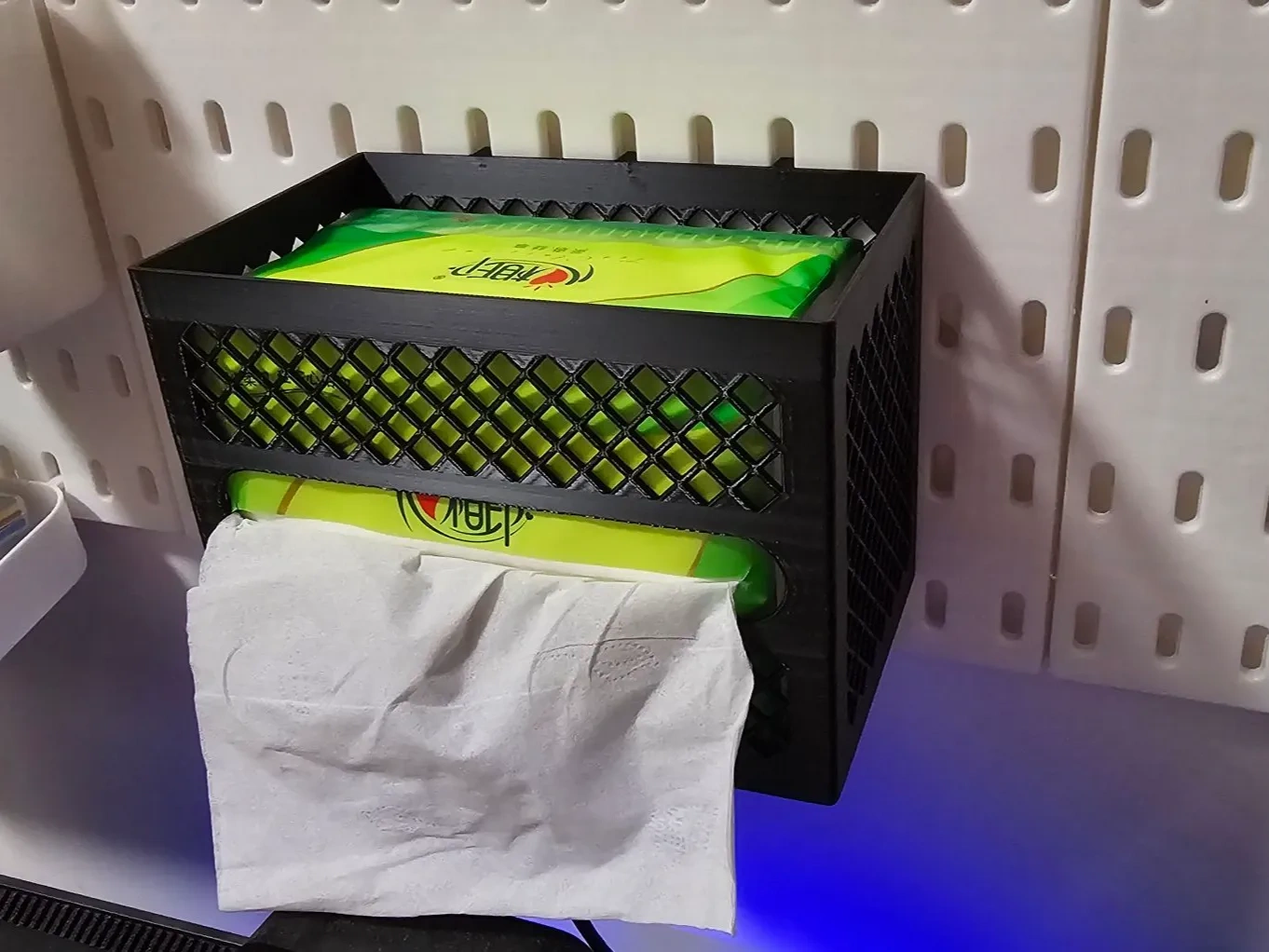 Pegboard Tissue Box, Compatible with IKEA Pegboard, IKEA Skadis ...