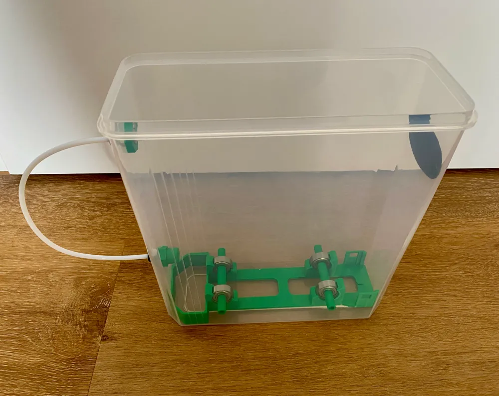 Filament Dry Box with silica and humidity sensor by lucas16592 - MakerWorld
