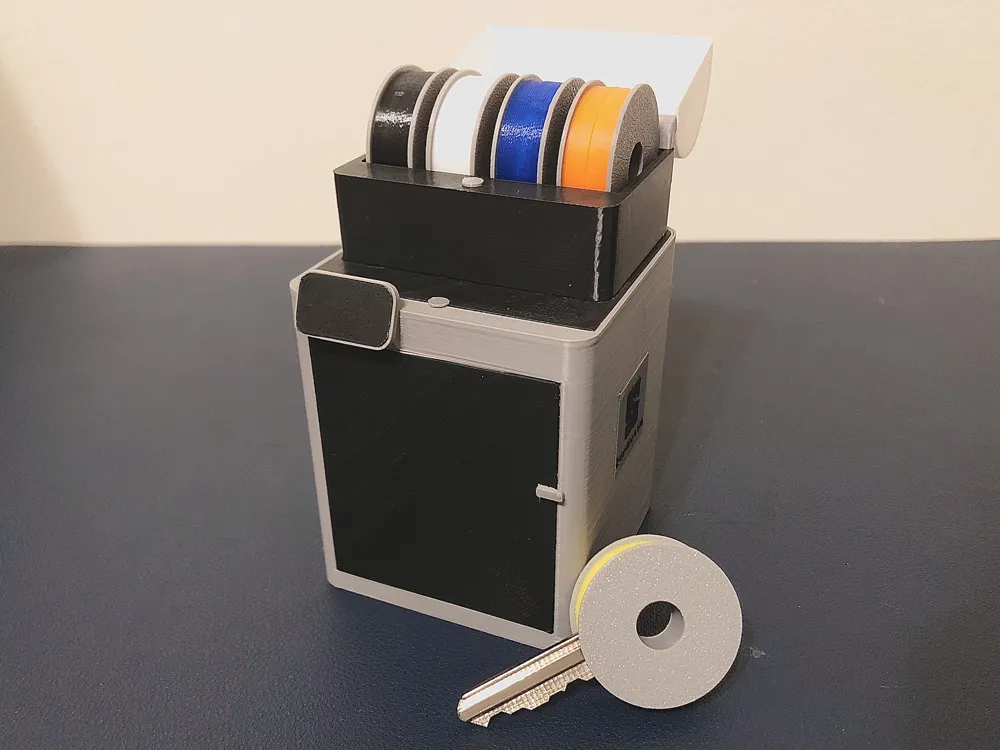 Filament spool key fob with X1Carbon holder by I Love Printing ...