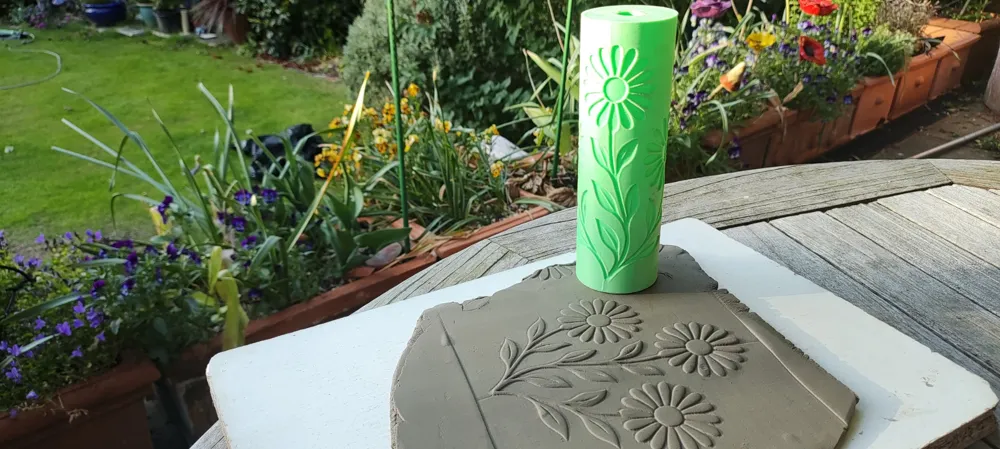 Rodillo de Textura - Tres Margaritas por TheBreadman MakerWorld: Descarga Modelos 3D Gratuitos