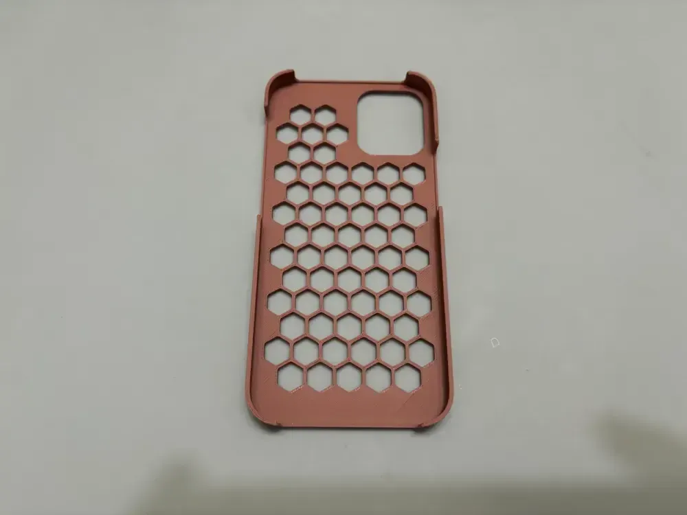 IPhone 15 Pro phone case by Da Vinci MakerWorld: Download Free 3D Models