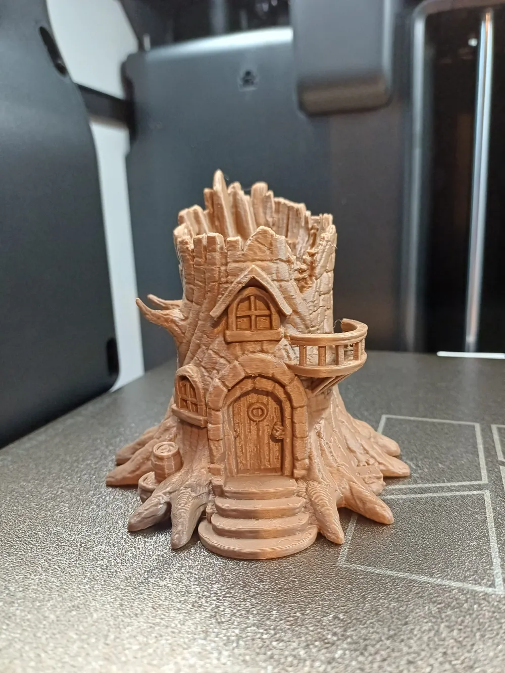 Fantasy Tree Stump House - Free 3D Print Model - MakerWorld