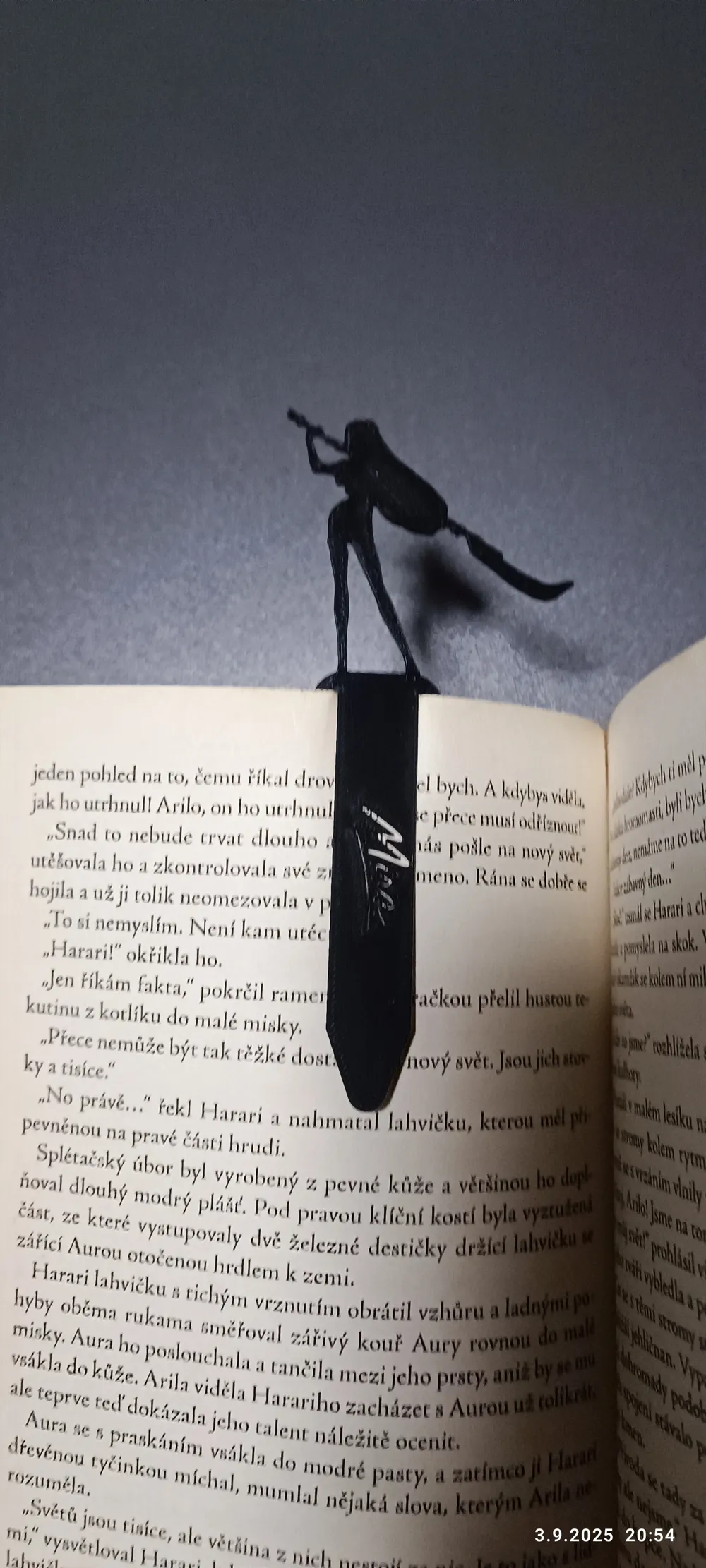 Huntr/x Bookmarks - Free 3D Print Model - MakerWorld