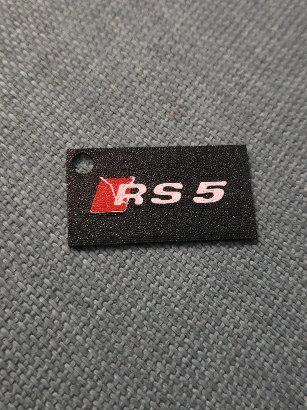 Audi RS5 Supercar Minimalist Logo Keychain by Frankie - MakerWorld