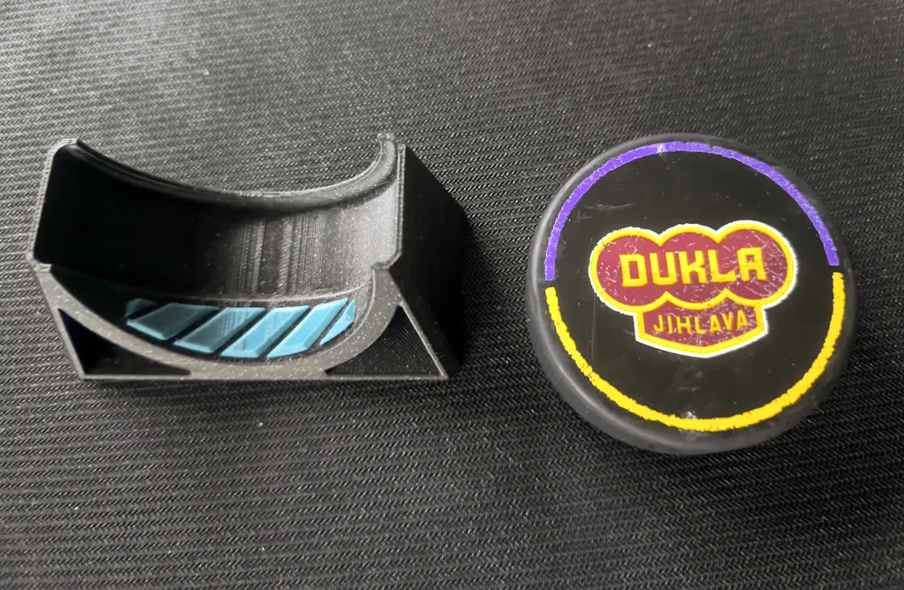 Exclusive Display Stand for Collector Hockey Pucks - Free 3D Print ...