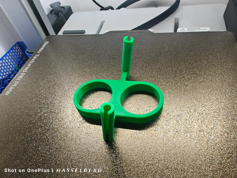 Cable guide for Bambu Lab AMS - Free 3D Print Model - MakerWorld