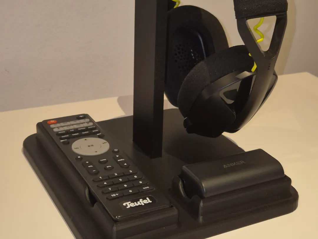 Desk Dock/Tech-Station - Free 3D Print Model - MakerWorld