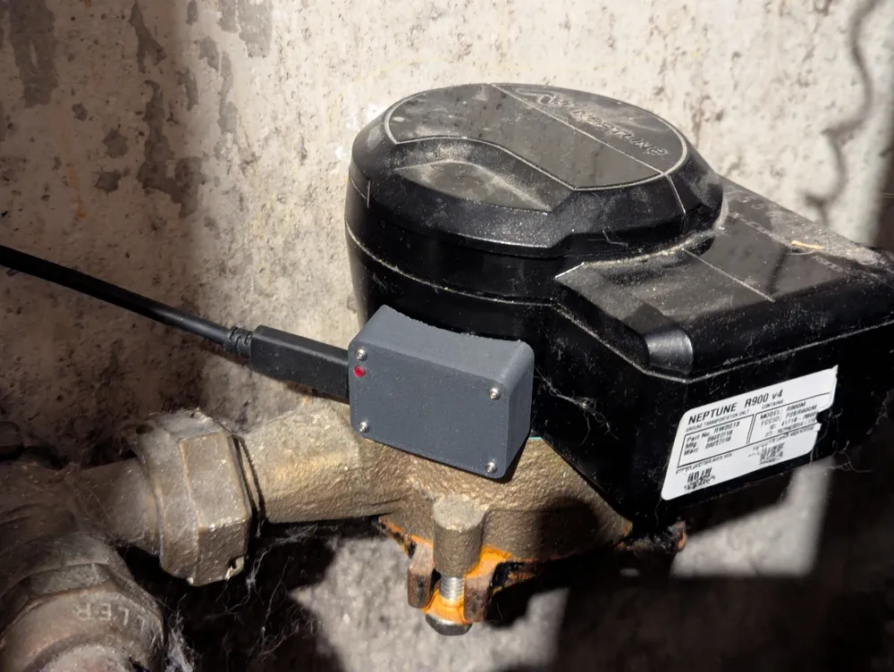 ESPHome water meter enclosure for Neptune T10 R900 - Free 3D Print ...