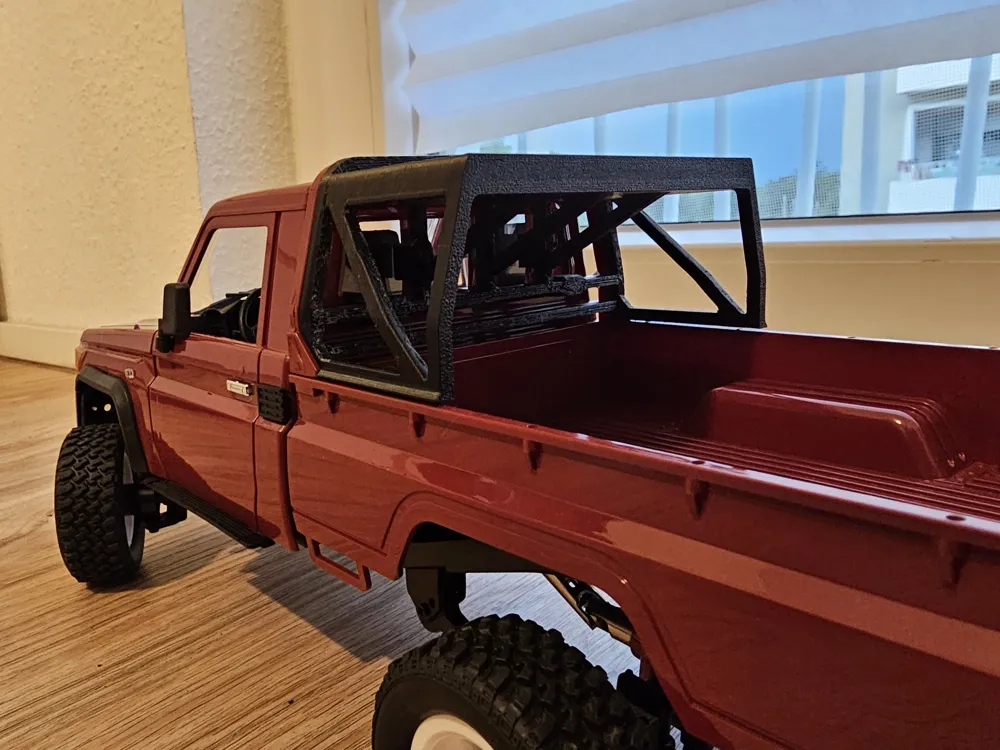 MN82 Toyota Landcruiser Click-on Bar - Free 3D Print Model - MakerWorld