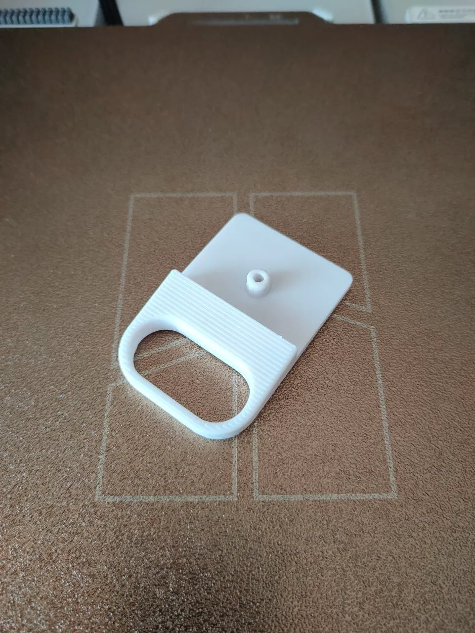 Bambu Lab A1 Bed plate grip - alignment helper by Did Vidoon - MakerWorld