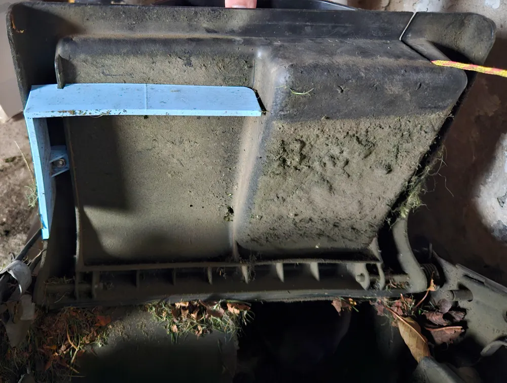 Partner lawn mower basket adapter by New_Kids_Turbo - MakerWorld