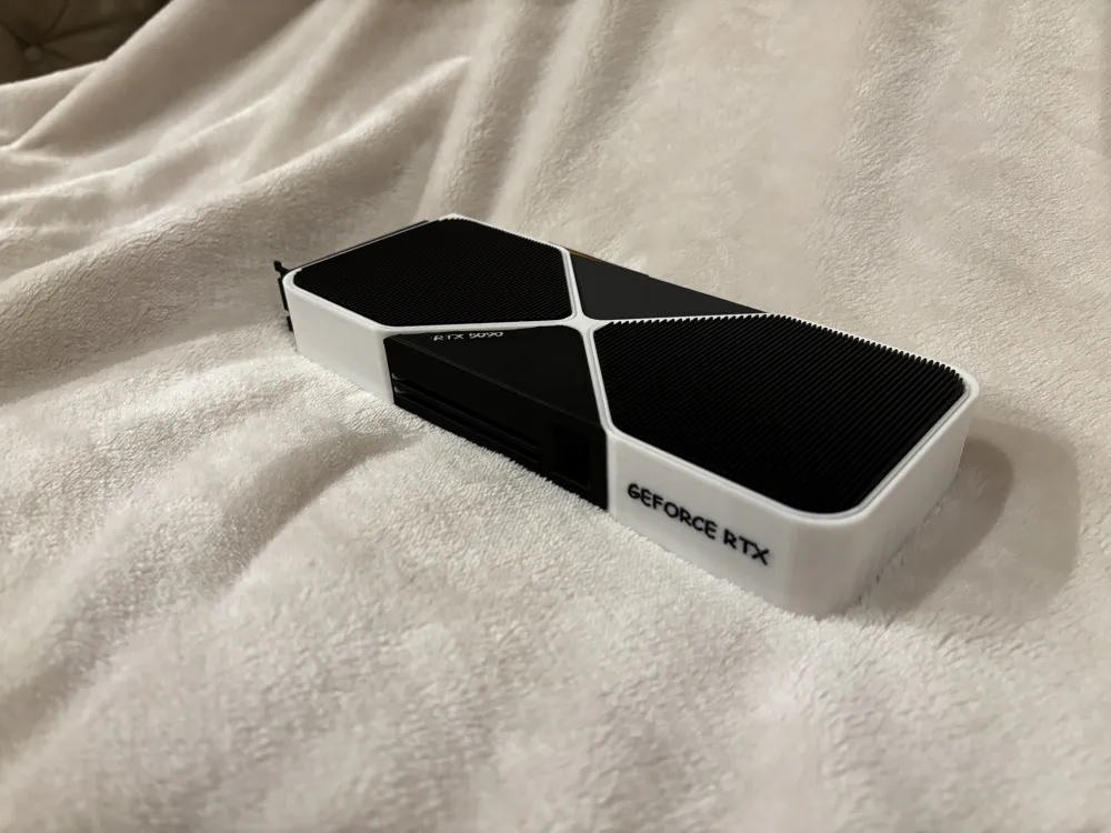 Rtx 5090 Spinning Fans 3:4 Scale - Free 3D Print Model - MakerWorld