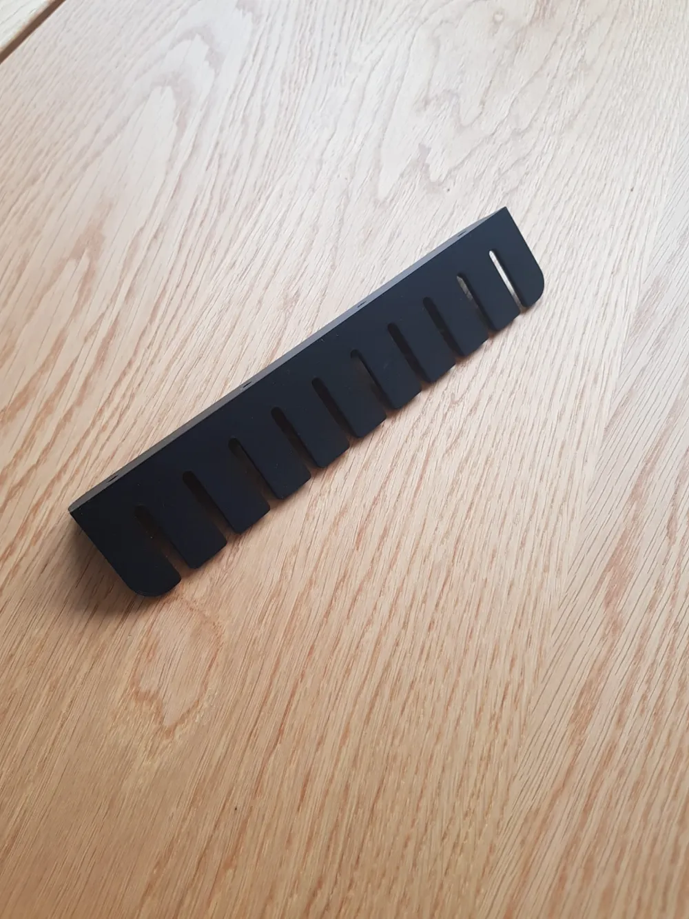 Holder for Alligator Clips and Test Leads by OnlyWoodDesign - MakerWorld