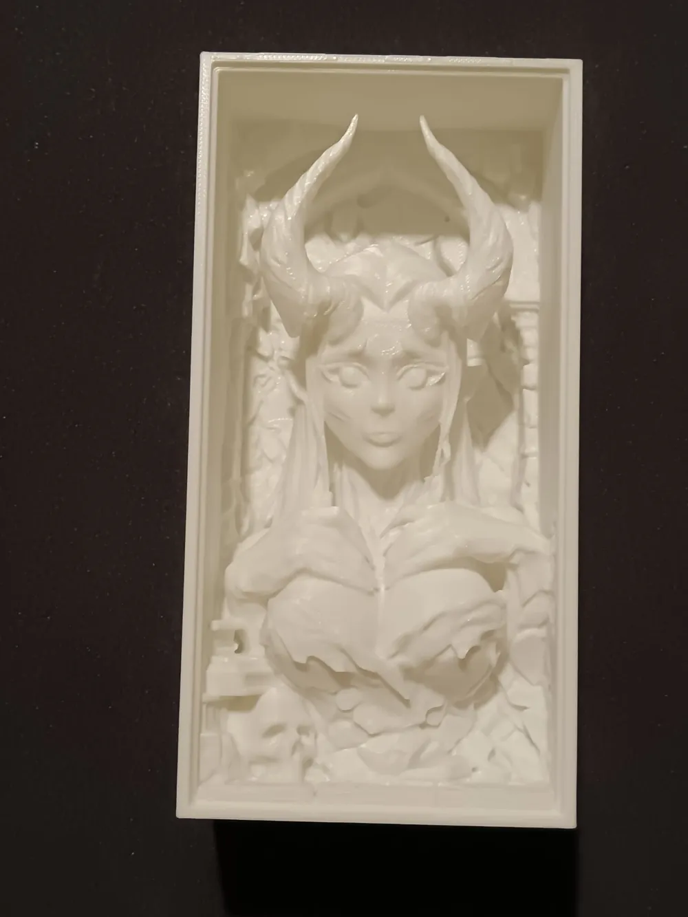 Demon Lady Book Nook - Free 3D Print Model - MakerWorld
