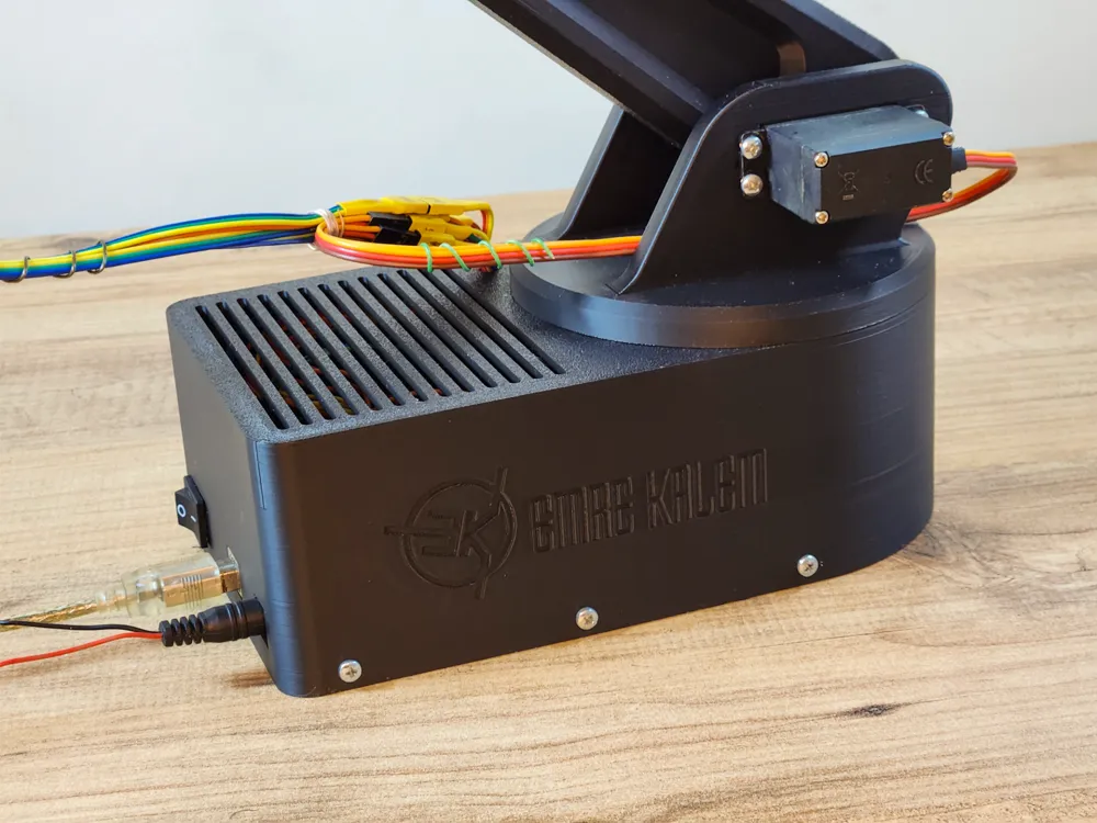 Robotic Arm with Servo & Arduino by Emre Kalem - MakerWorld