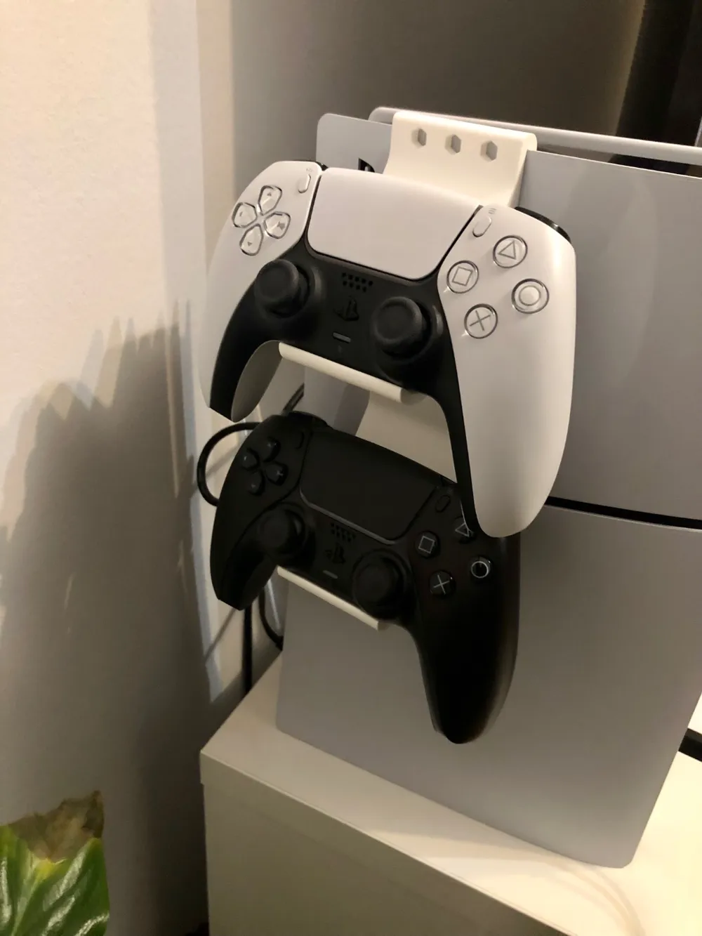 PS5 Controller Stand Clip 2x by RS_666 - MakerWorld