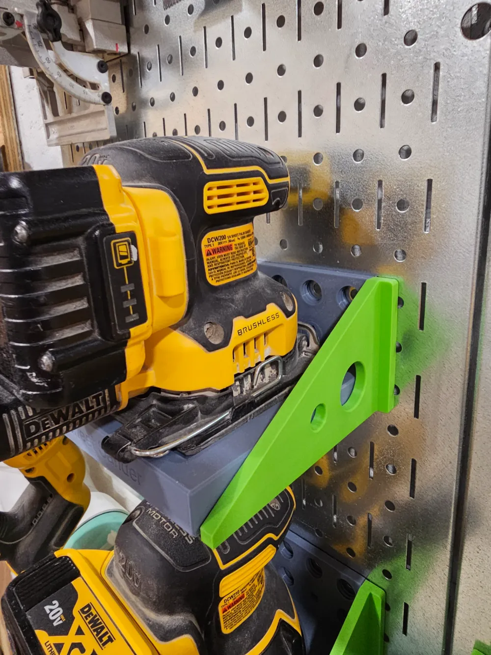 1/4 sheet sander wall control by Oclure - MakerWorld
