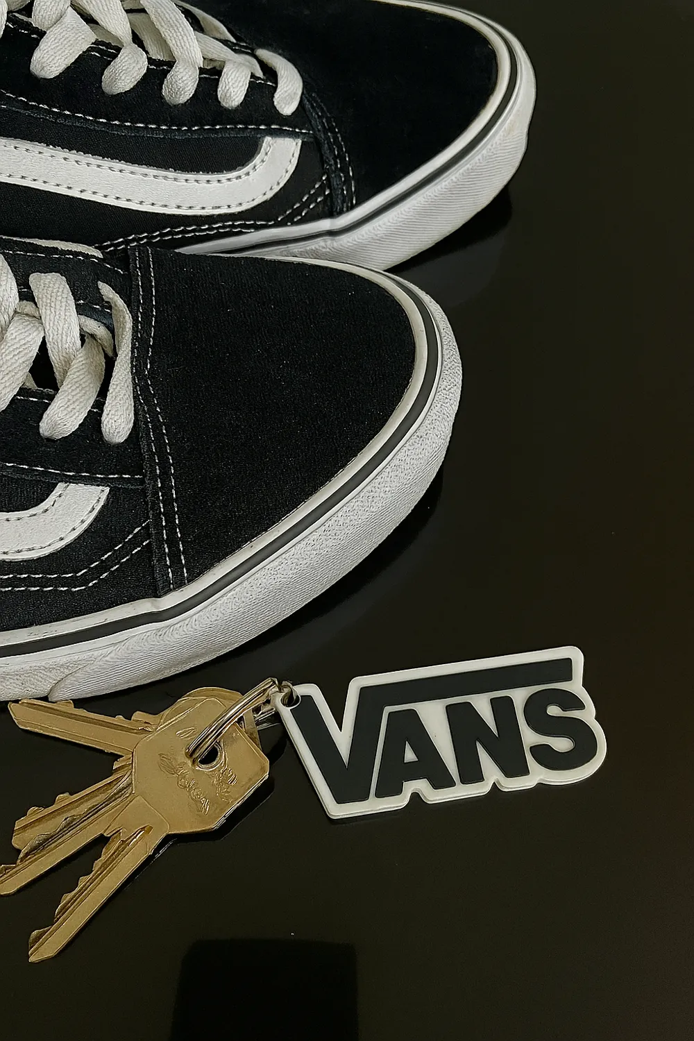 Vans Keychain - Free 3D Print Model - MakerWorld