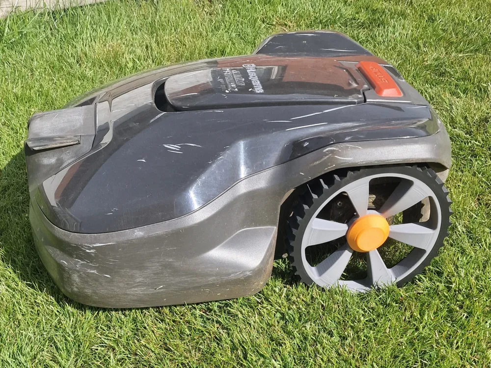 自动割草机轮子 来自 RoLeJo MakerWorld：免费下载 3D 模型