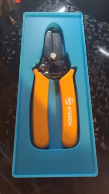 Gridfinity bin for Vice Grip wire stripper by crackFinder - MakerWorld