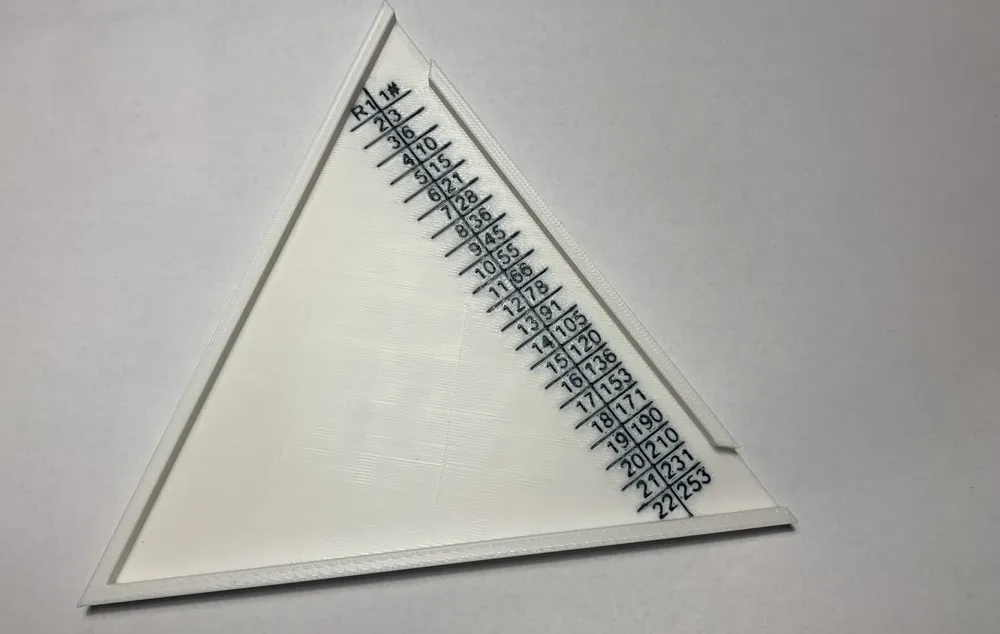 Round Pill Counter Triangle by letsgo00 - MakerWorld