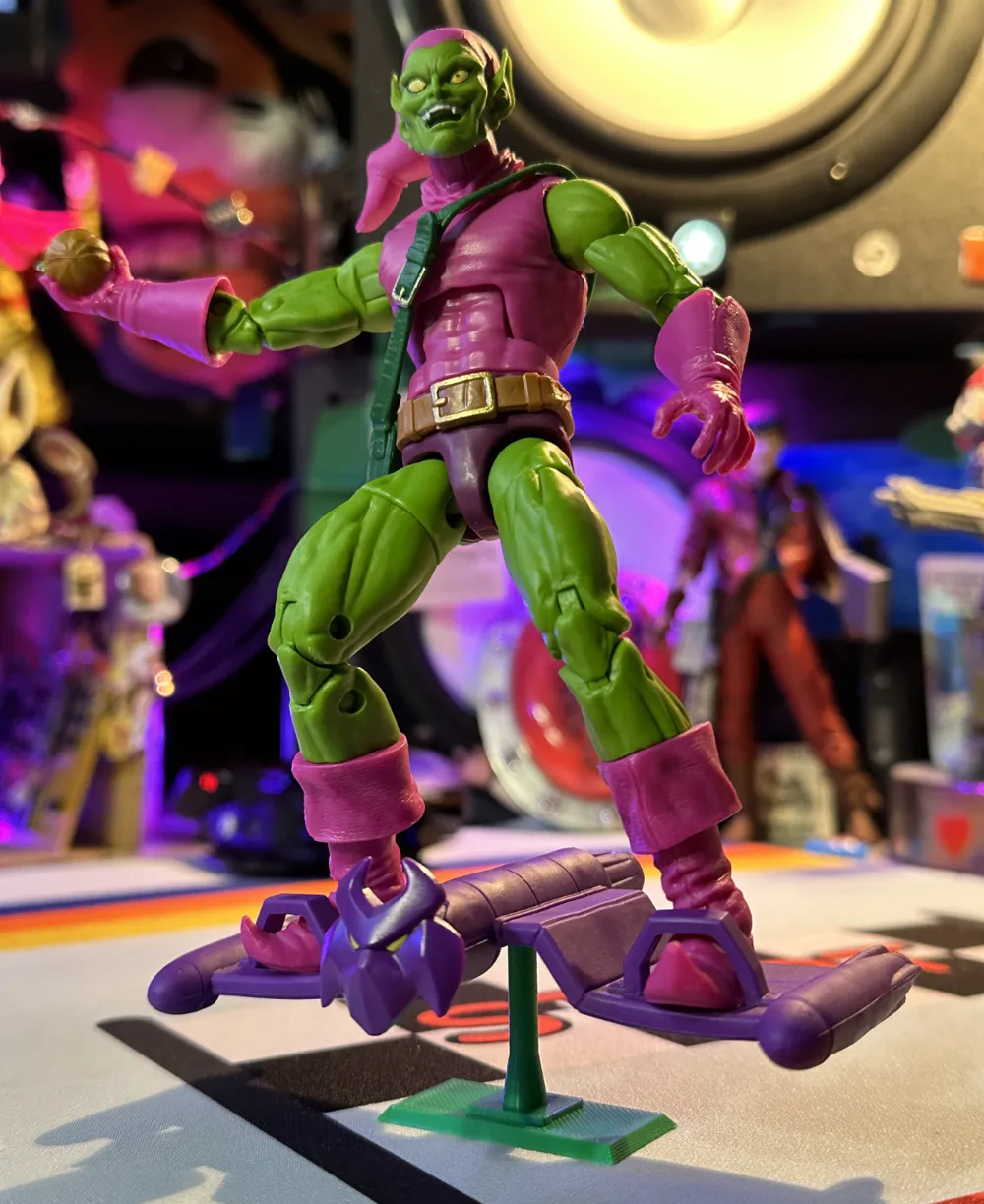 Green Goblin Glider Stand by Linsey - MakerWorld