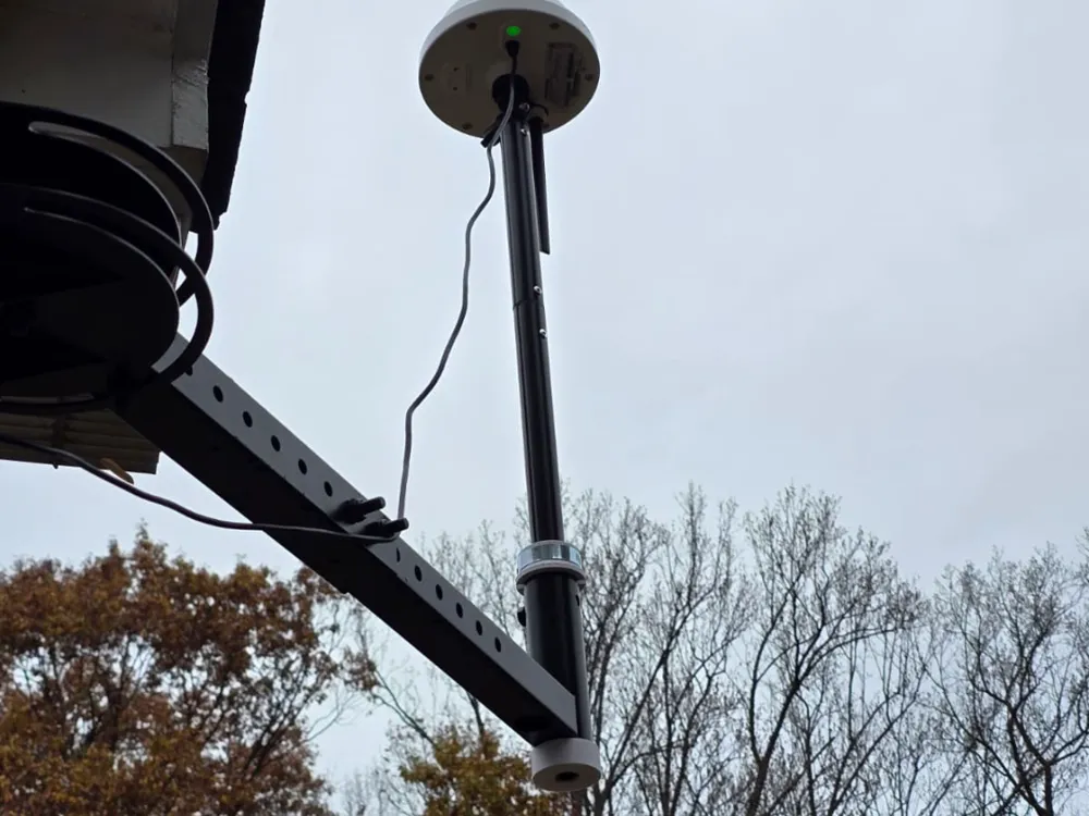 Mammotion Luba Mini RTK Pole Adaptor - Free 3D Print Model - MakerWorld