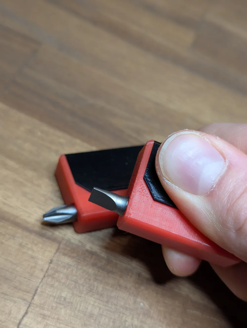 Tiny Pocketable Screwdriver by Marcus - MakerWorld