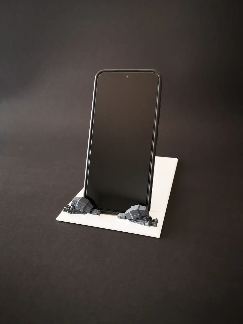 Strom Trooper Phoneholder - Free 3D Print Model - MakerWorld