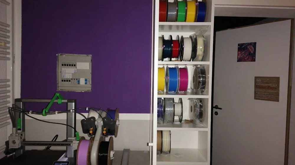 Armário para Filamentos Riegel Ikea Billy por Chris - Mundo do Criador