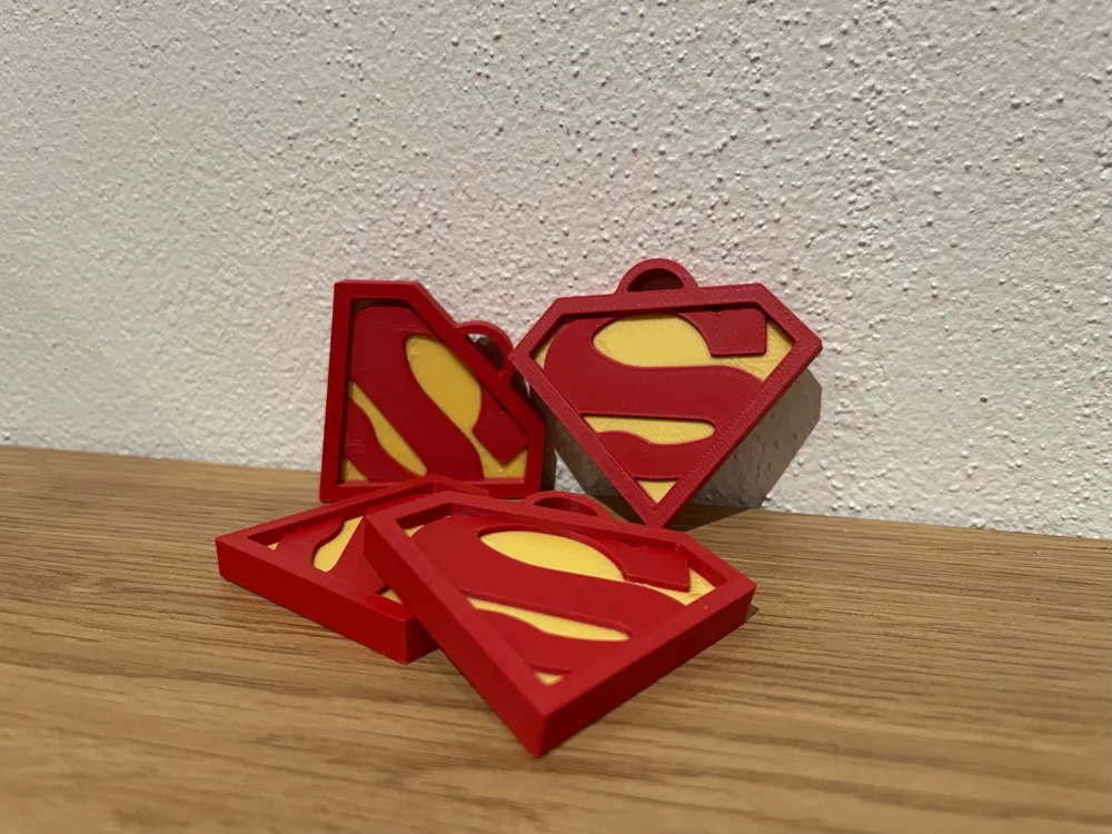 Superman Keychain by mathiasdela - MakerWorld