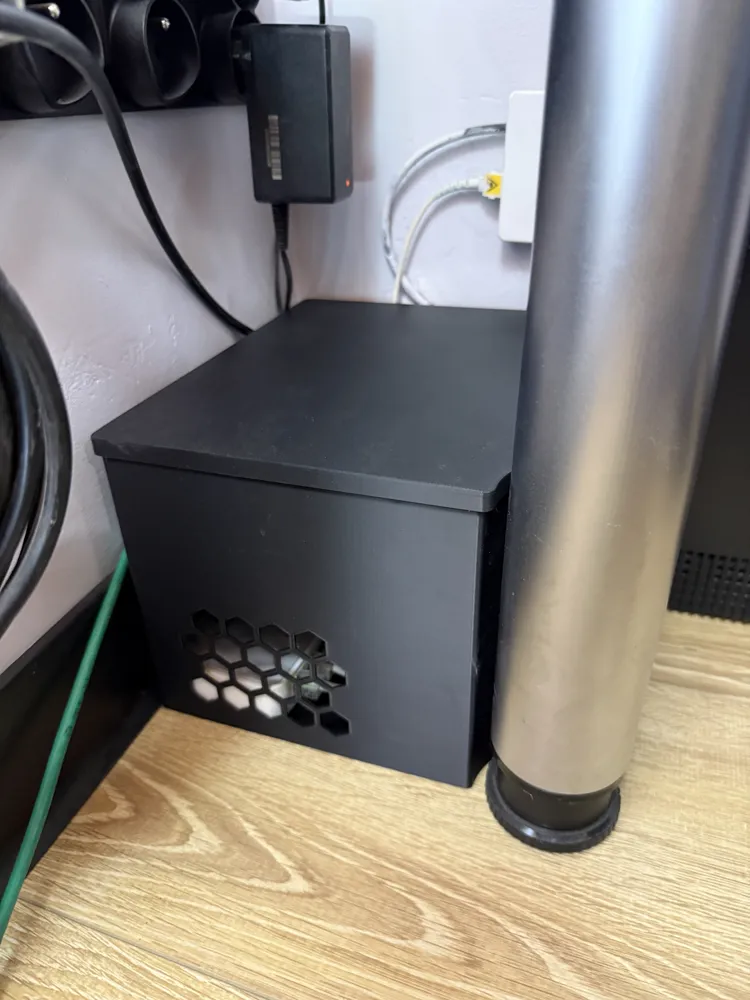 Cable Management Box / Organizer for Desk Setup - Free 3D Print Model ...