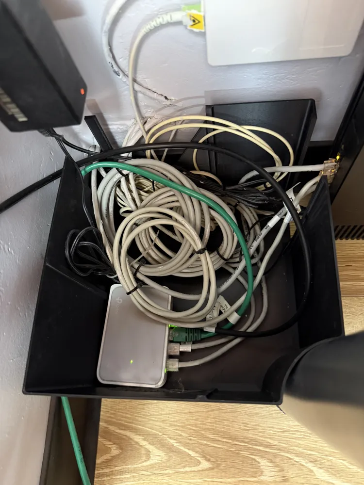 Cable Management Box / Organizer for Desk Setup - Free 3D Print Model ...