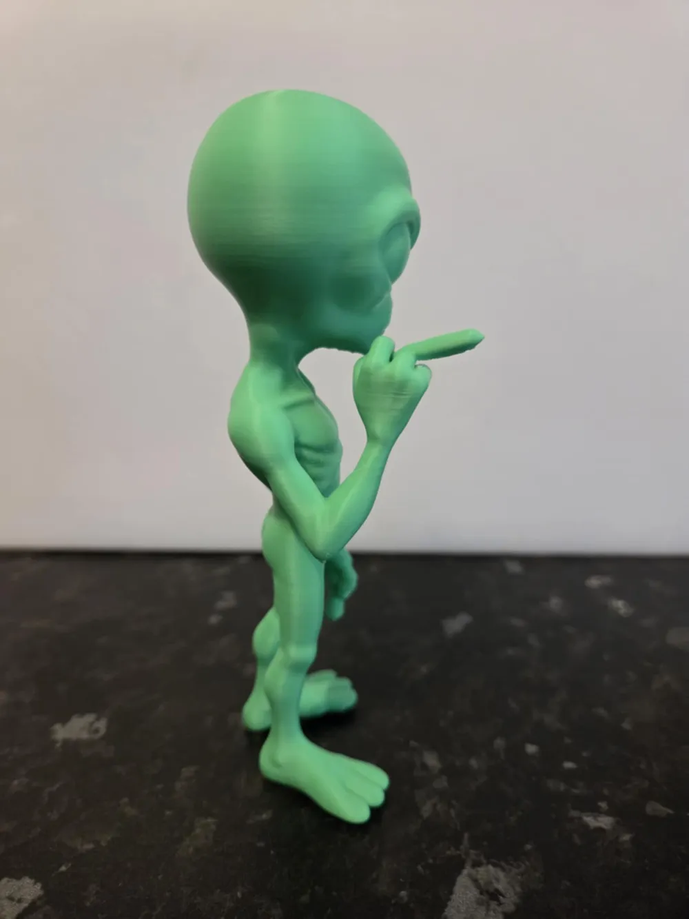 Smoking Alien by chelleshocks MakerWorld: Download Free 3D Models
