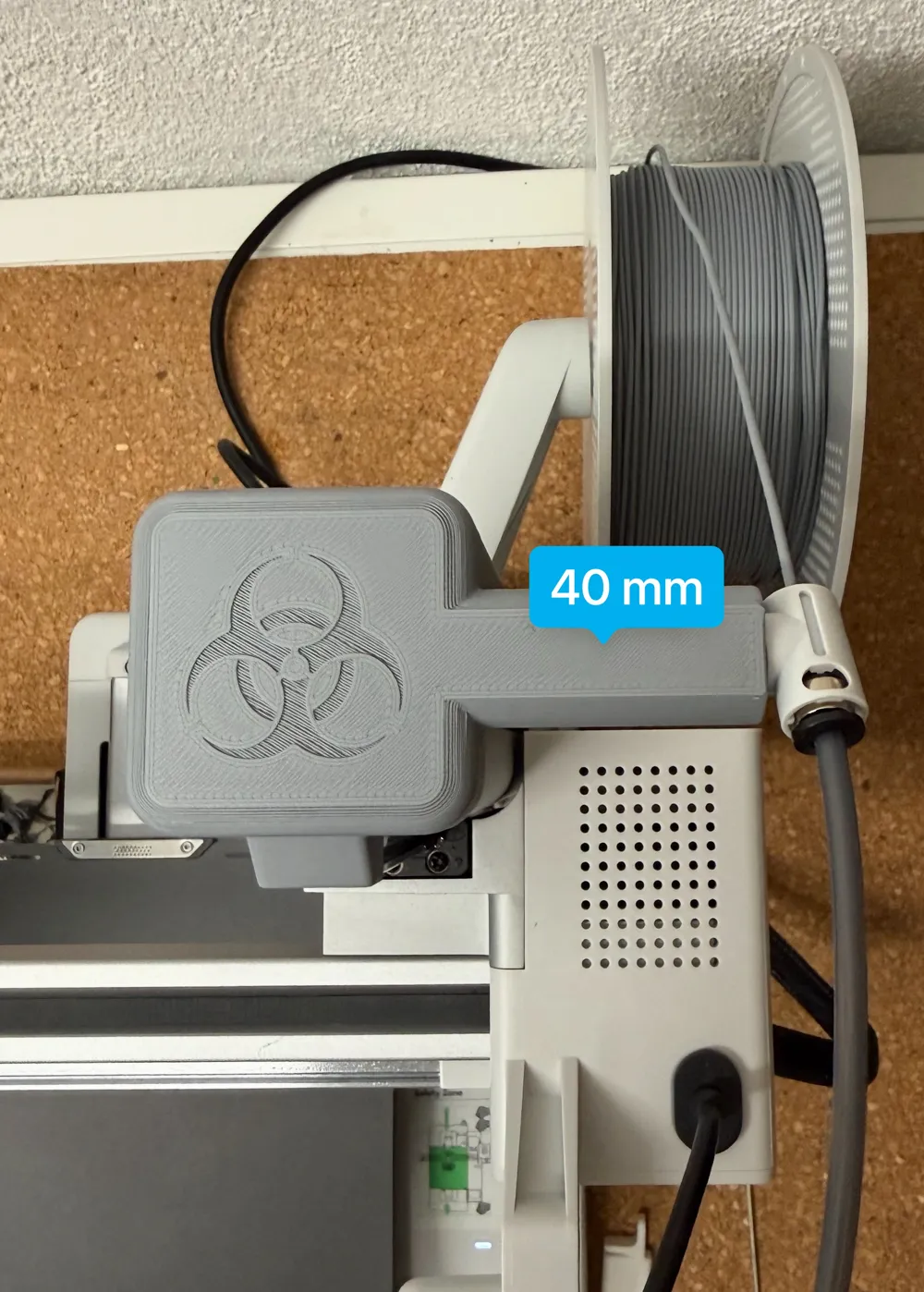 A1 mini Z-Axis Cap with Tangle Free Filament Guide - Free 3D Print ...