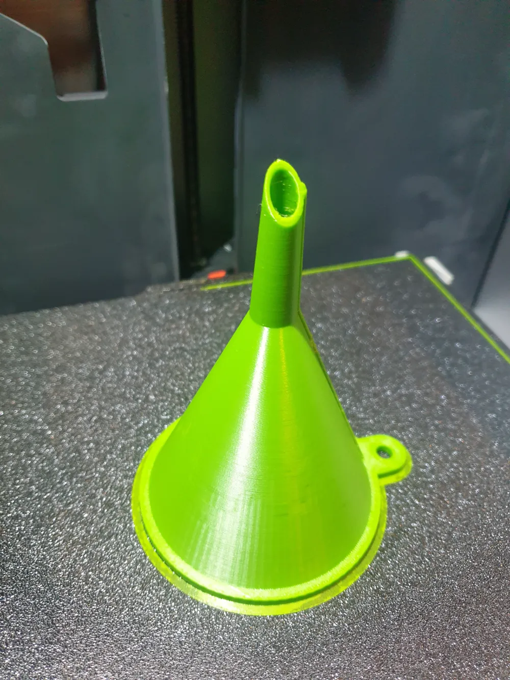 Funnel with angle tip Remixed by Anuar8 - MakerWorld