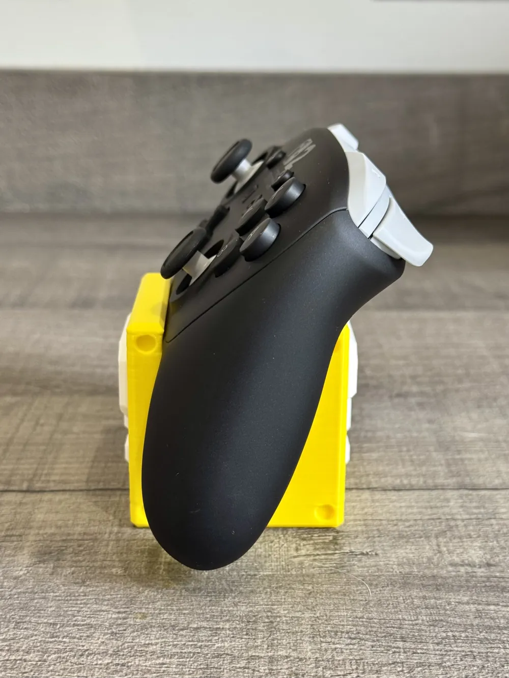 Nintendo Switch 2 Pro controller ? cube stand Remixed by Dave W ...