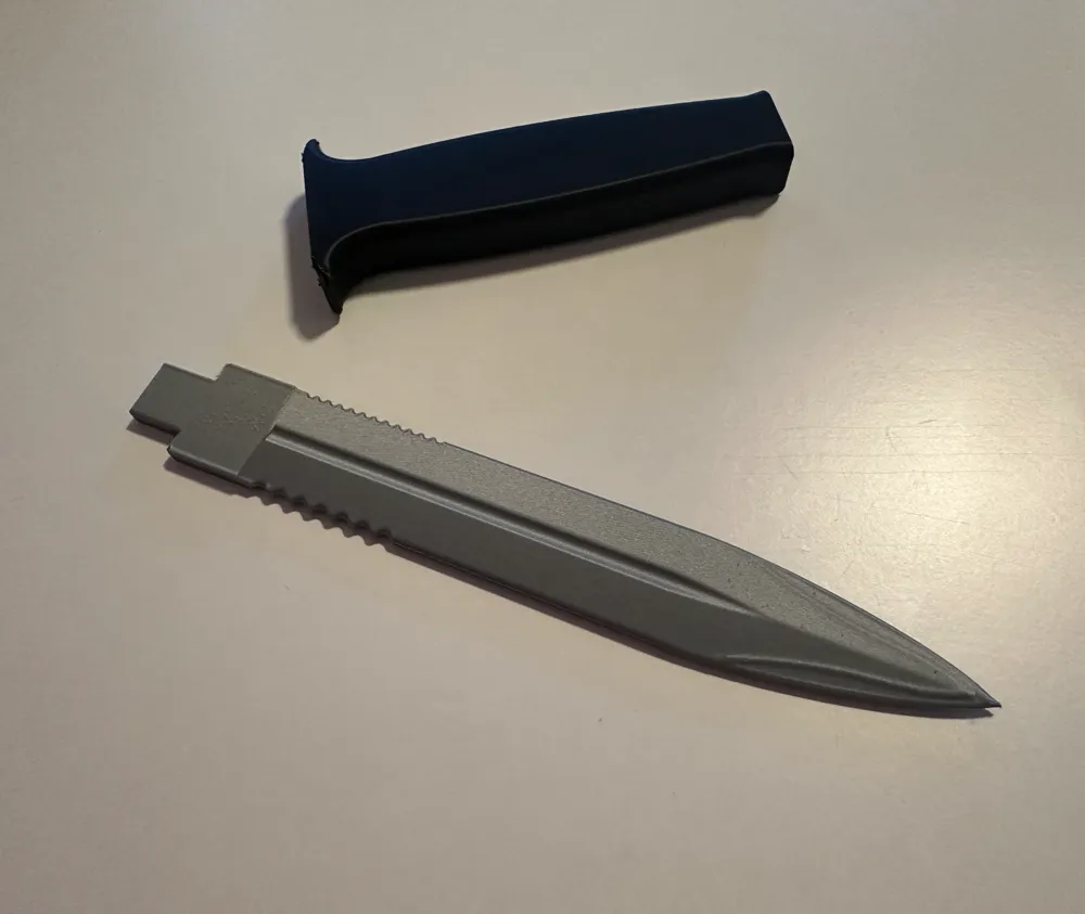 Baby Knife(Deadpool & Wolverine) by wakasanbodi MakerWorld: Download ...